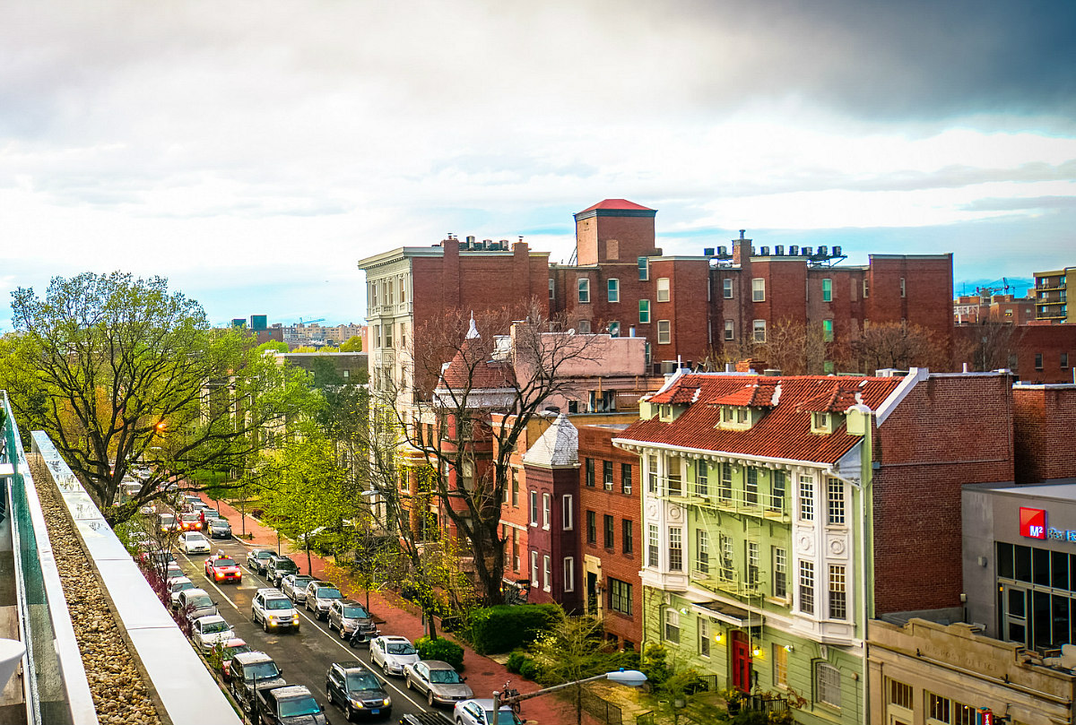 How Many People Are on the Move in the DC Area?