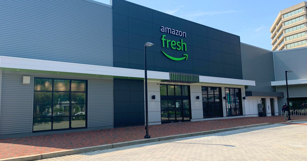 Amazon Fresh Makes It Official in Friendship Heights, Opens Its Doors ...